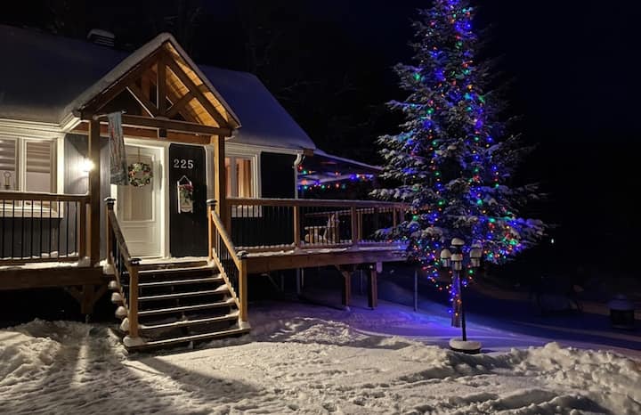 Le Chalet Du Ruisseau | Spa - Pittsburg, NH