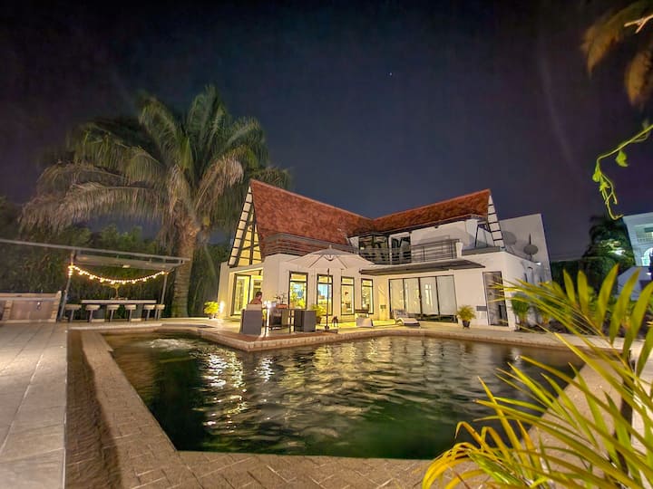 Exótica Casa En El Peñón - Ricaurte