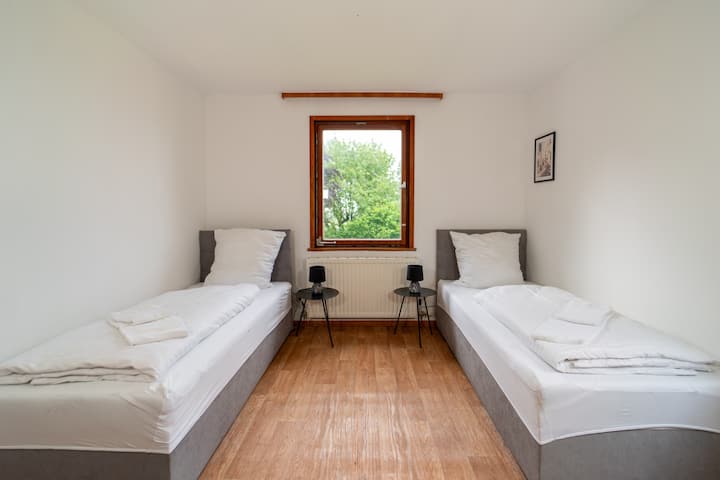 Monteurwohnung | Küche-balkon-wlan-tv | 7 Pers. - Plochingen