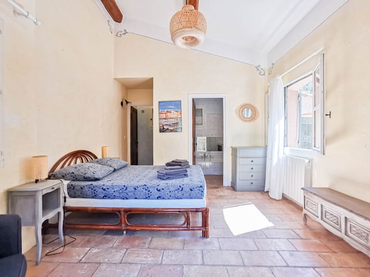 Chambre Jasmin – Calme & Soleil – L’oliveraie - La Garde-Freinet