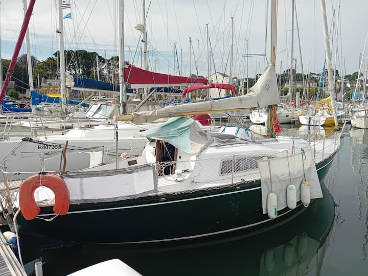 Magnifique Voilier Sur Le Port - Perros-Guirec