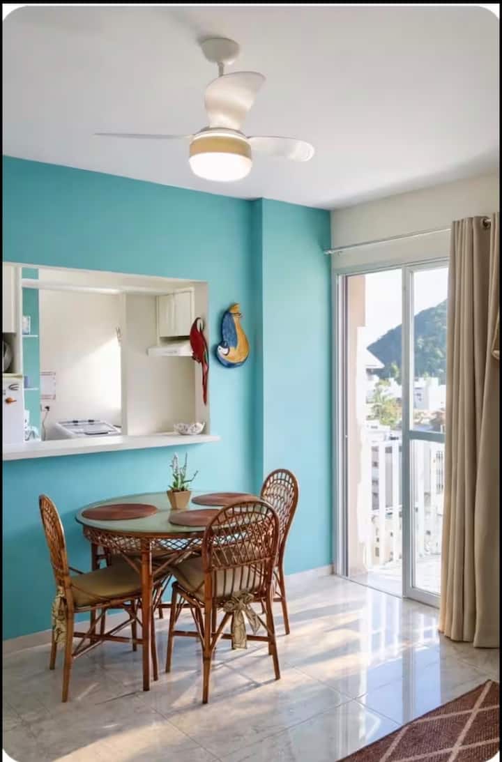 Belo Apto A 500m Da Praia C/vista Incrível P/ Mar - Guarujá