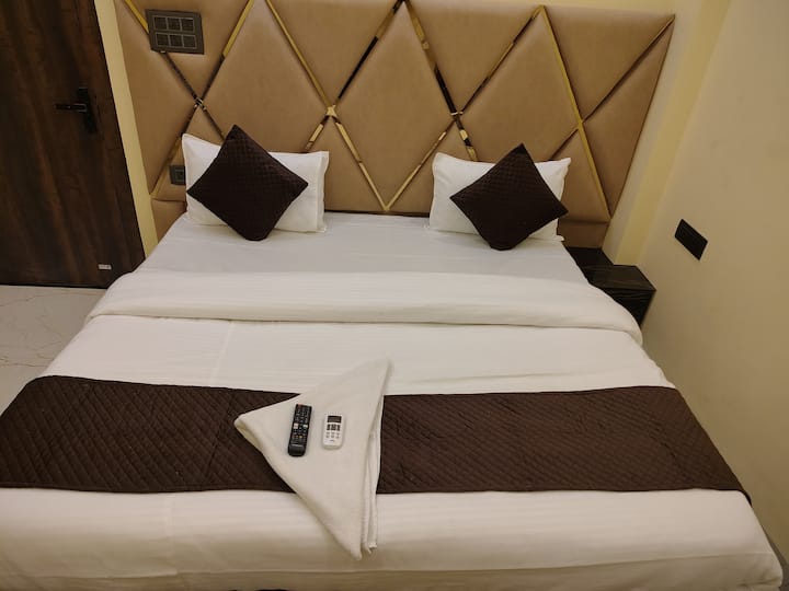 Good Home Stay In Ayodhya - Ayodhya