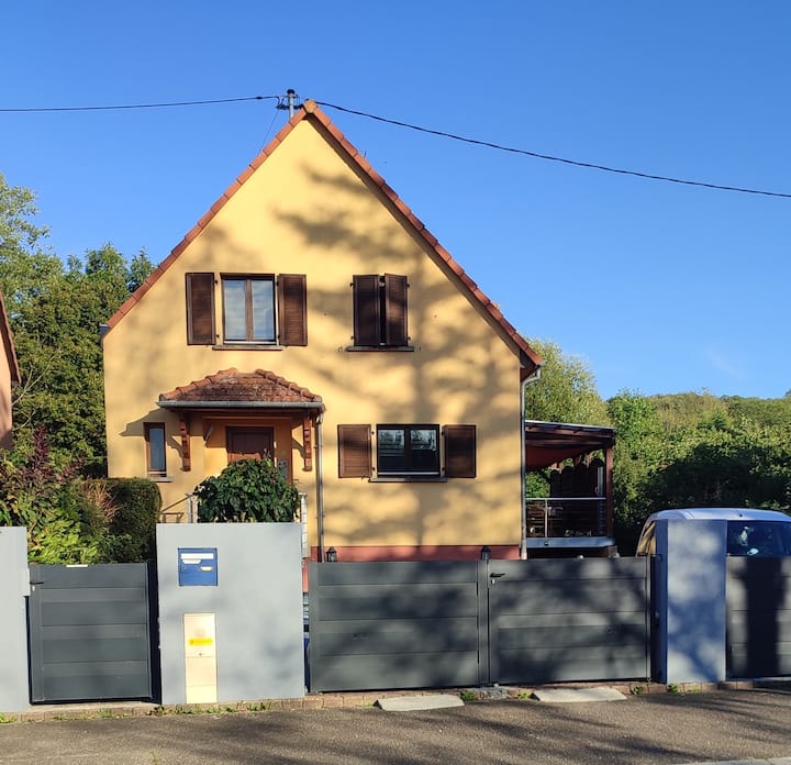 Chambre Dans Cottage Champêtre - Saverne
