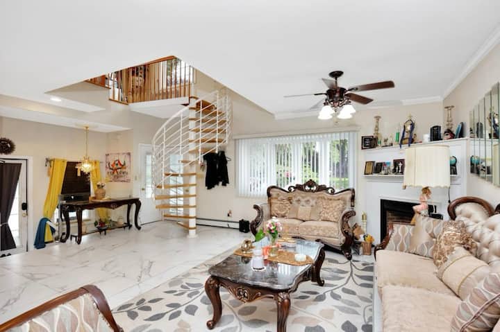 Walk To Ryder Cup - Prime Stay Next To Lirr - White Post Farms of Melville