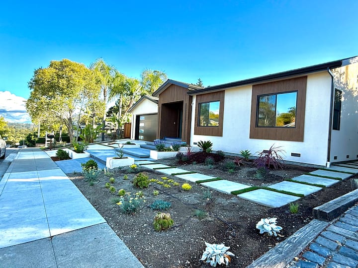 Brand New Modern 4br/4ba Retreat W/ Backyard & Gym - Redwood City, CA
