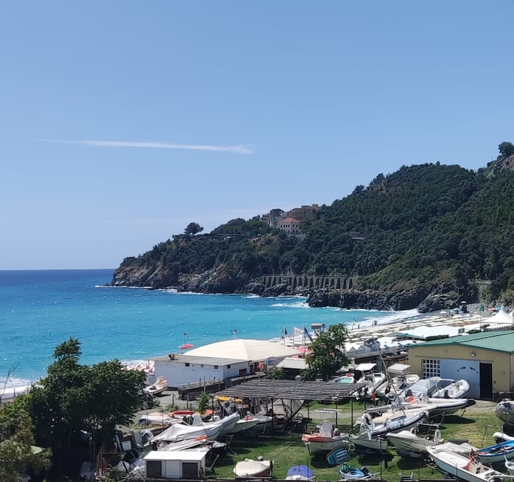 La Petite - Mansarda Open Space Fronte Mare - Cogoleto