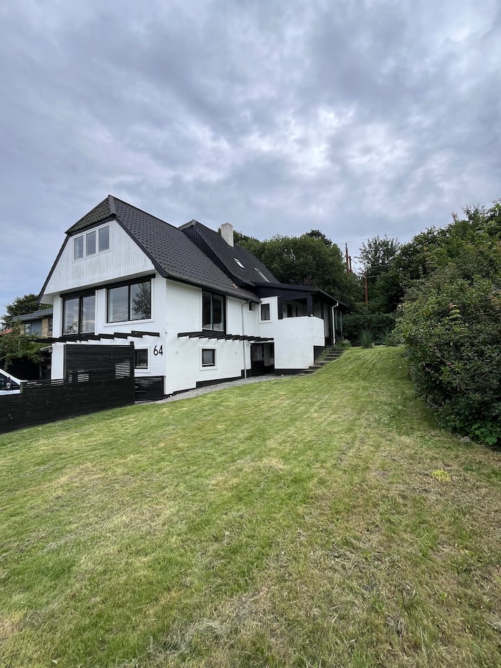 Stor Charmerende Strandvejs Villa - Denemarken