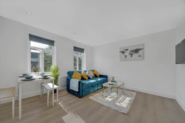 Free Parking | Fast Train To London 23m | Modern - Bromley