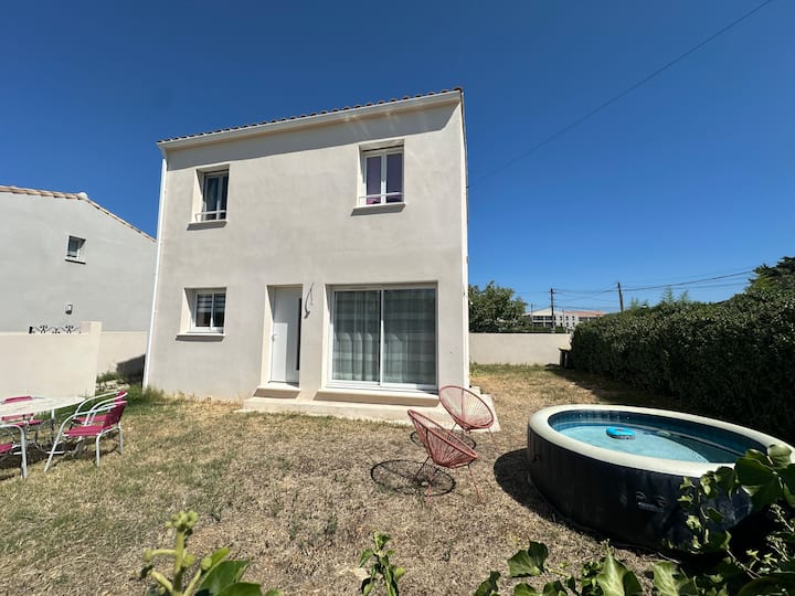 Maison Lumineuse Et Calme à Redessan - Pont du Gard