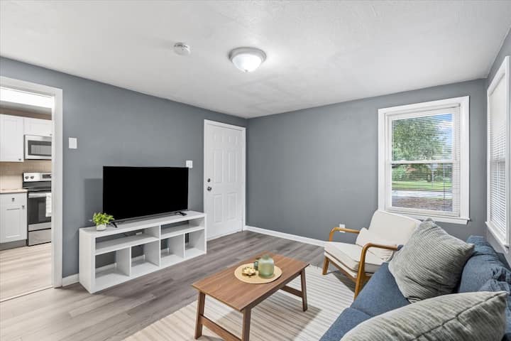 Charming 2bed Duplex In Hickory! - Hickory, NC