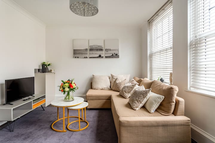 Sleeps 8 - Families/contractors/relocation 20% Off - Brighton