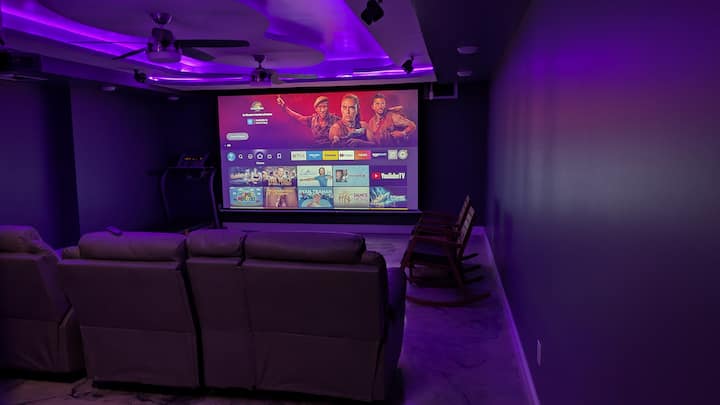 2 Bedrooms With Movie Theater. - Massachusetts