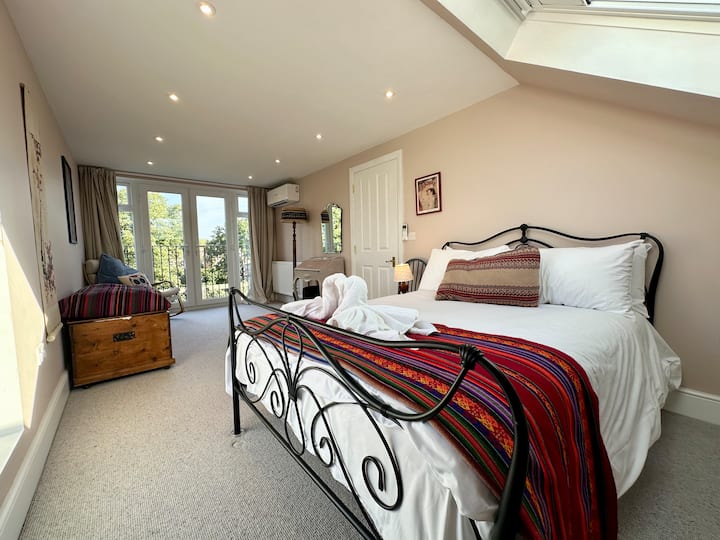 Gorgeous Home In Ealing London - London