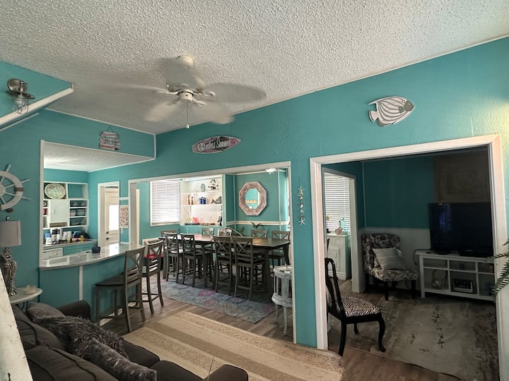 Shabby Chic Beach House - Corpus Christi, TX