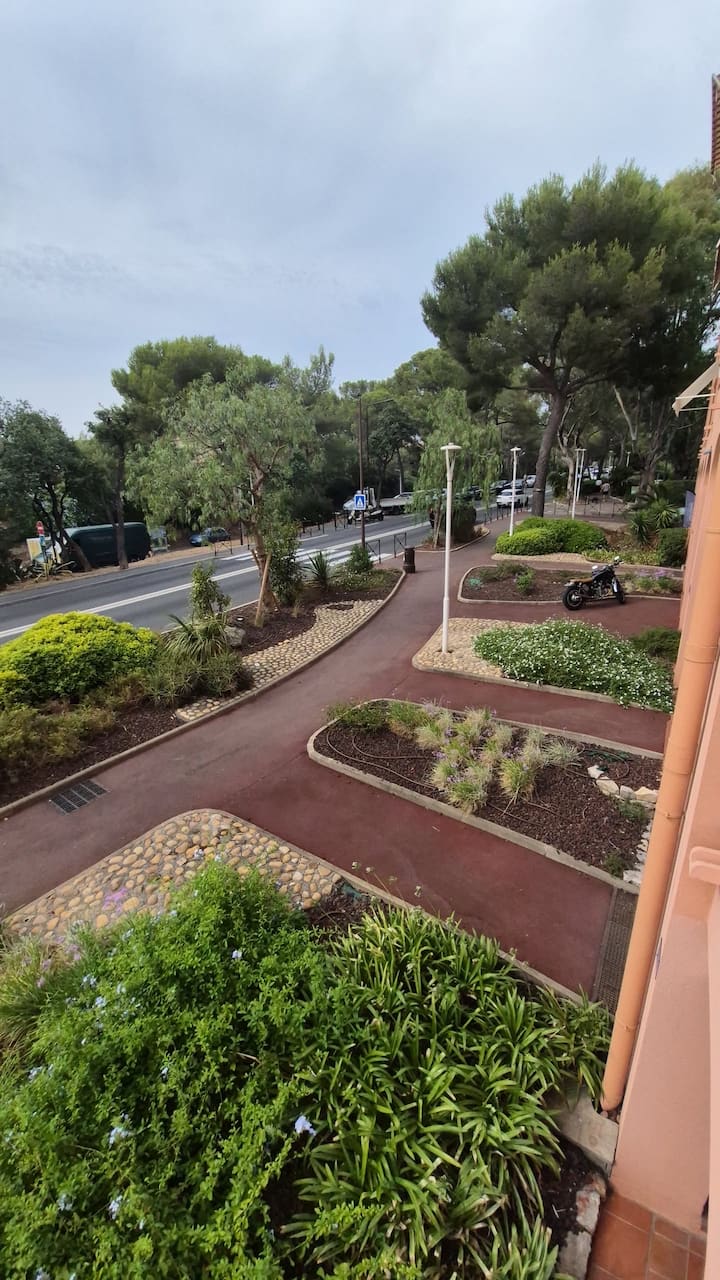 Studio Clim & Balcon – Plage à 2 Min à Pied - Fréjus