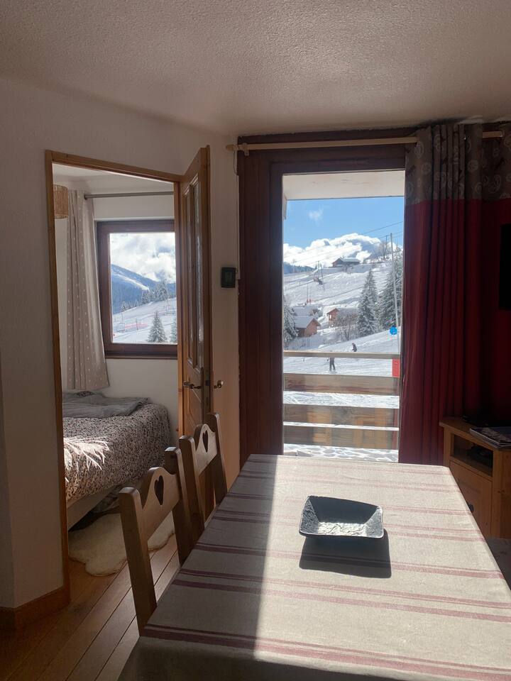 Manigod Ski Aux Pieds - Balcon Vue Sur Les Pistes - Manigod