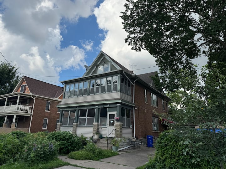 Oneida Oasis - Saint Paul