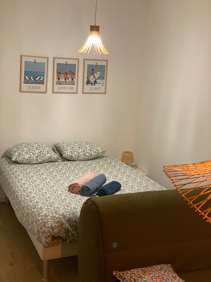 Entre Port Et Plage De Portsall : Studio Terrasse - Ploudalmézeau