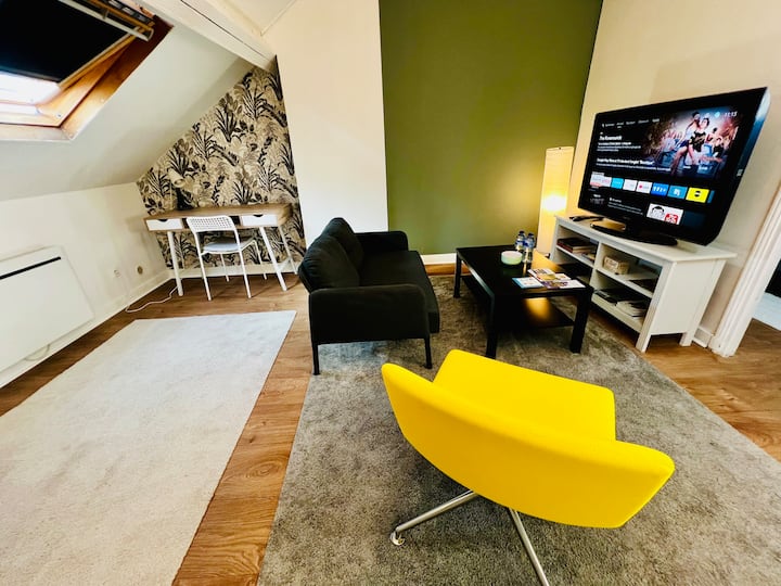 Appartement Calme & Spacieux, Garage Vélo + Jeux - Saint-Quentin