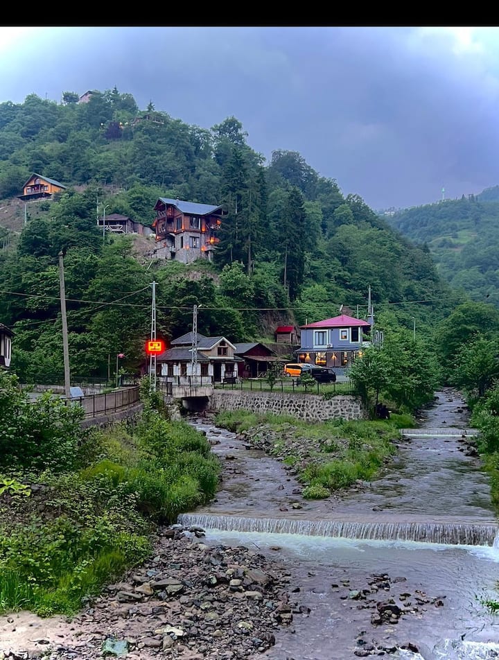 Doğanın Içinde Huzurun Adresi - Yomra