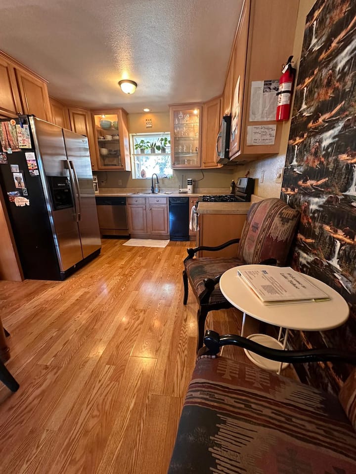Tahoe Paradise_cozy, Clean,  Spring  Skiing/lake - Incline Village, NV