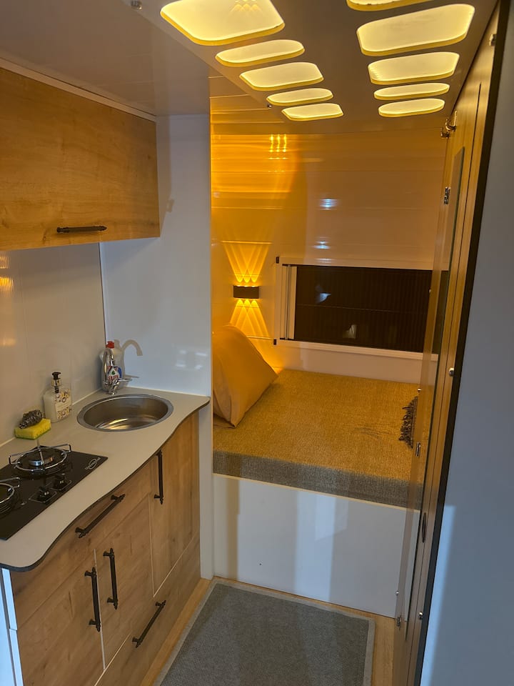 Alaçatı’nın Göbeğinde Karavan - Alaçatı