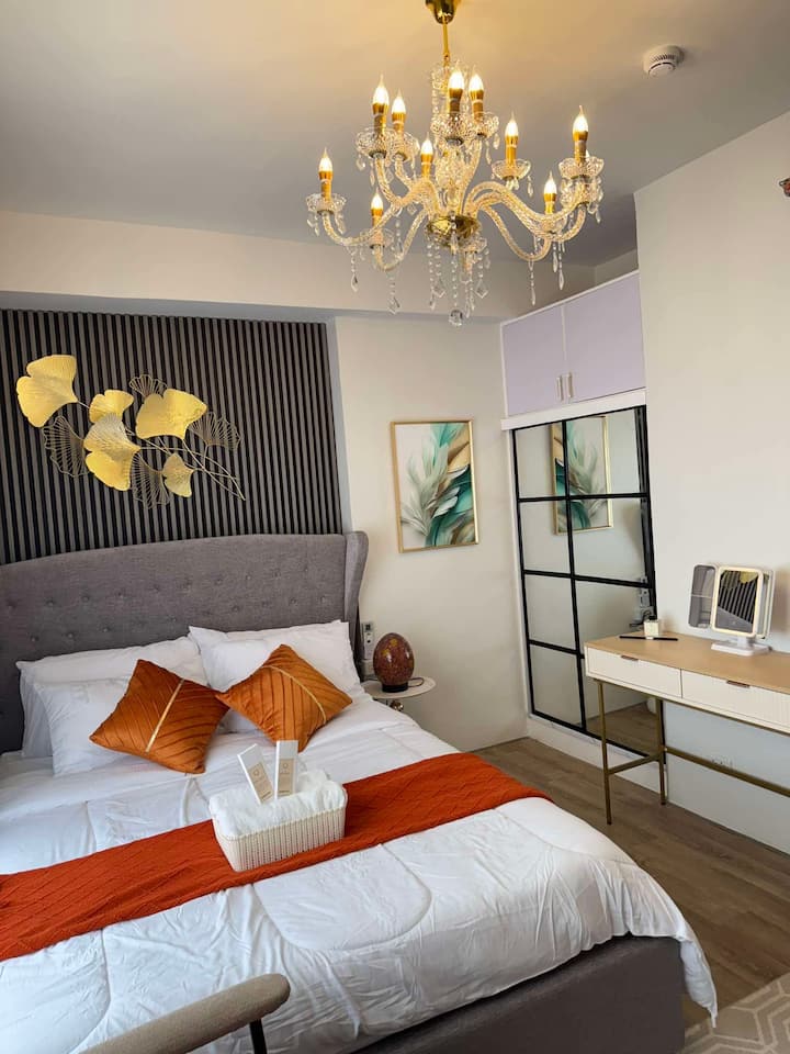 Ona's Condo @Mesavirre Garden -Luxury & Fast Wifi - Bacolod