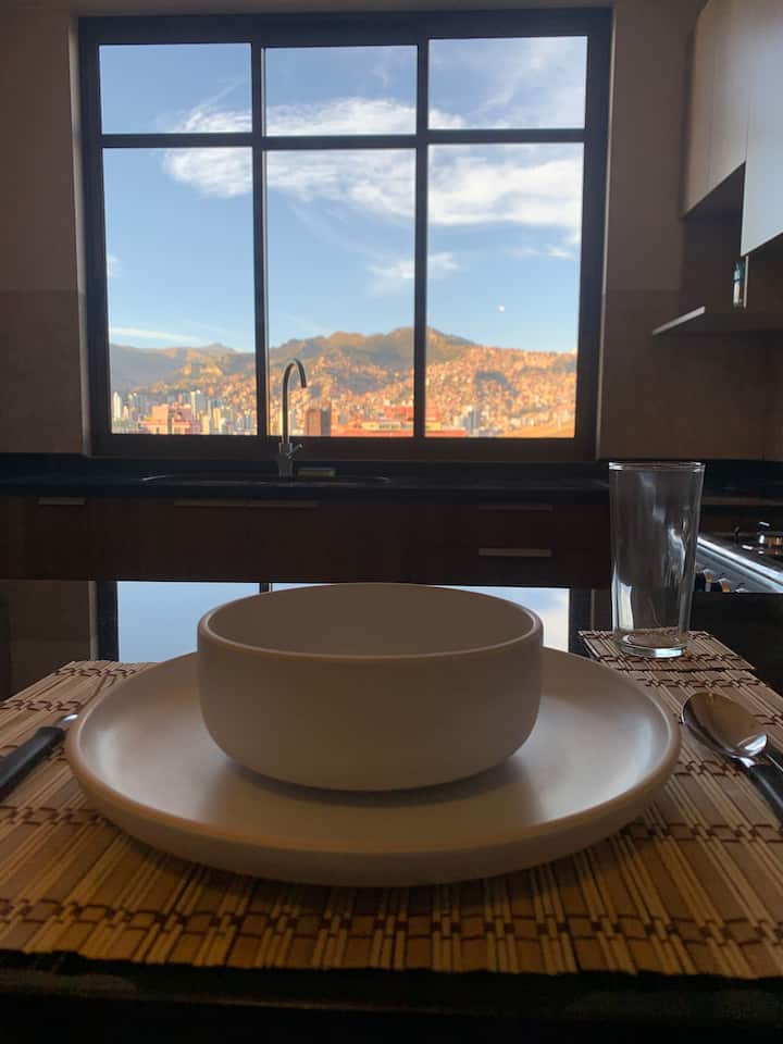 Despierta Con Vista Increíble – Ubicación Perfecta - La Paz