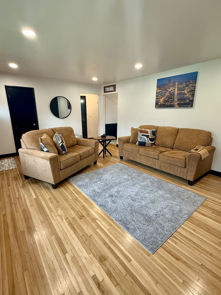 Casa Divina 5 Mins From Dsm Intl - Des Moines, IA