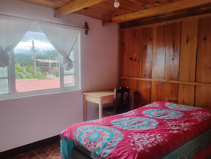 Apartamento 2 Dormitorios/cocineta/baño/parqueo - Nebaj