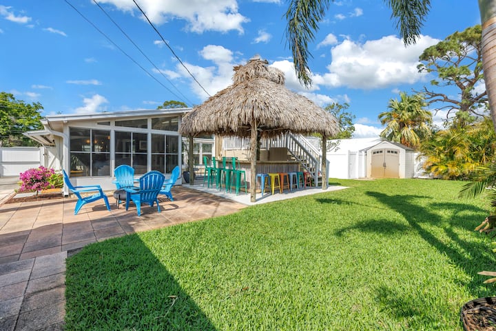 Modern South Pasadena 3br/2ba - 3 Min From Beach! - Madeira Beach, FL