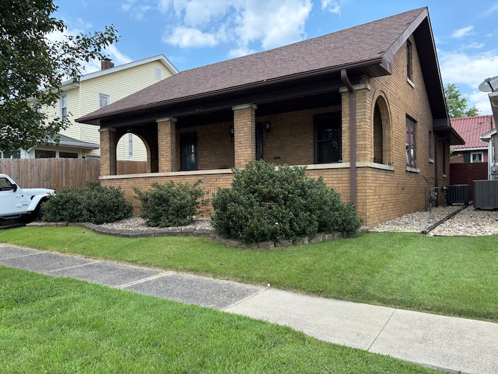 Timeless Retreat - Bedford, IN