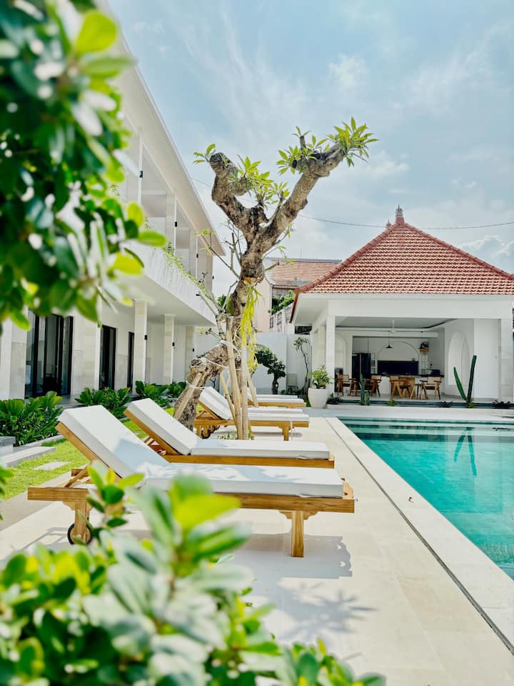 Peaceful Guest House With Large Pool - Australia