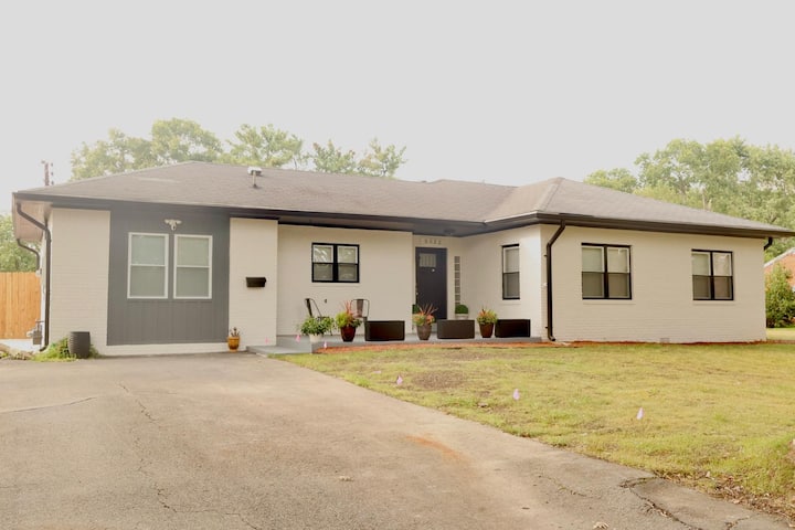 Newly Renovated 4br/3ba Home - Alexandria, VA