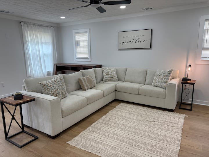 Cozy House In Stone Mountain - Stone Mountain, GA