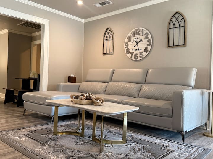 Avenue Escape In Midland - Midland, TX