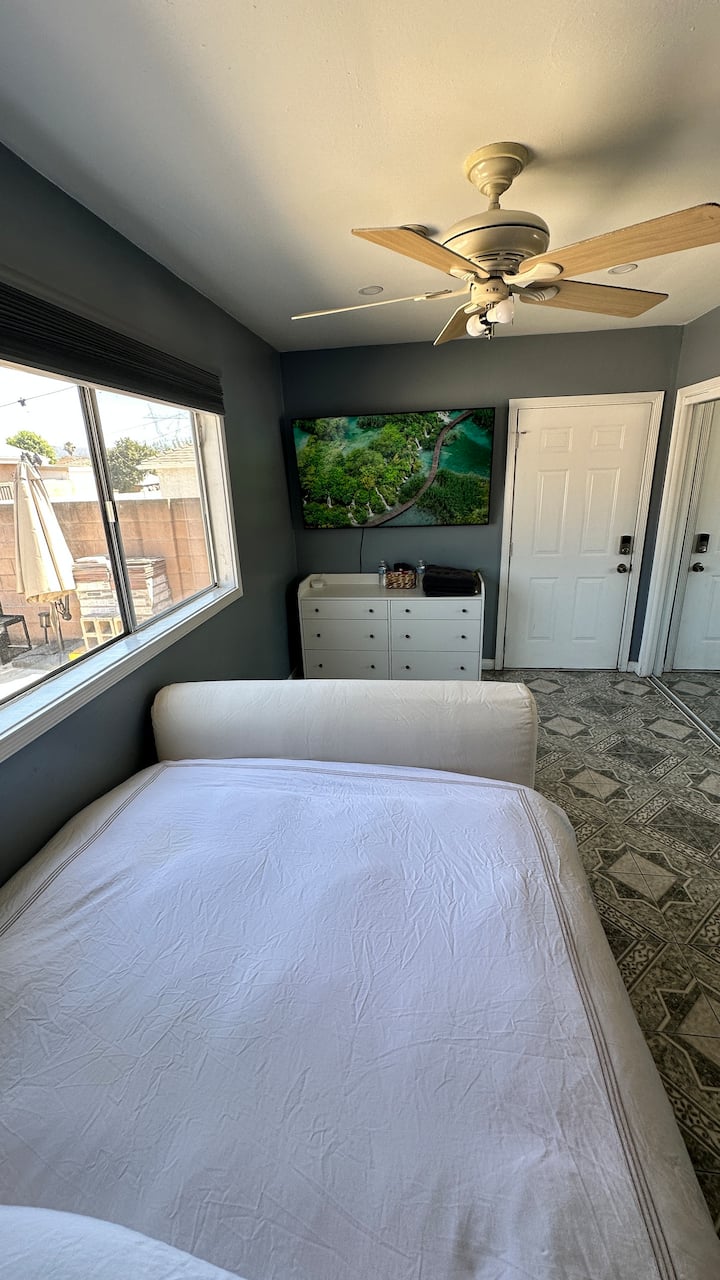 2br/1ba Family Suite| Near Universal & Bur Airport - Los Angeles, CA