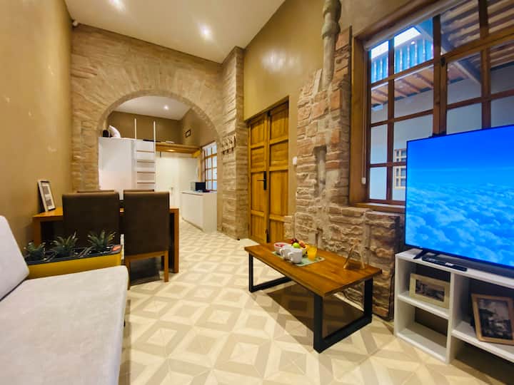 La Benigno] Rustic+historic Center + Cathedral - Cuenca