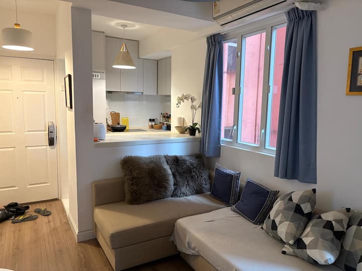 Clean, Well-kept Apartment! - North Point