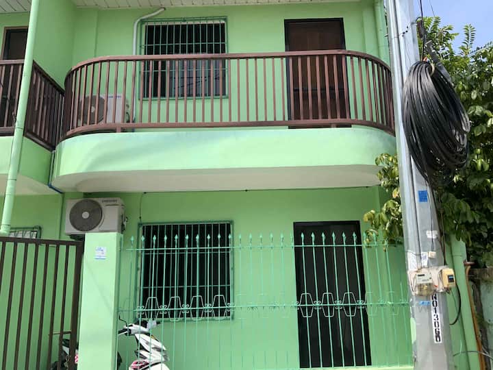 Apartment In Bacong - Bacong