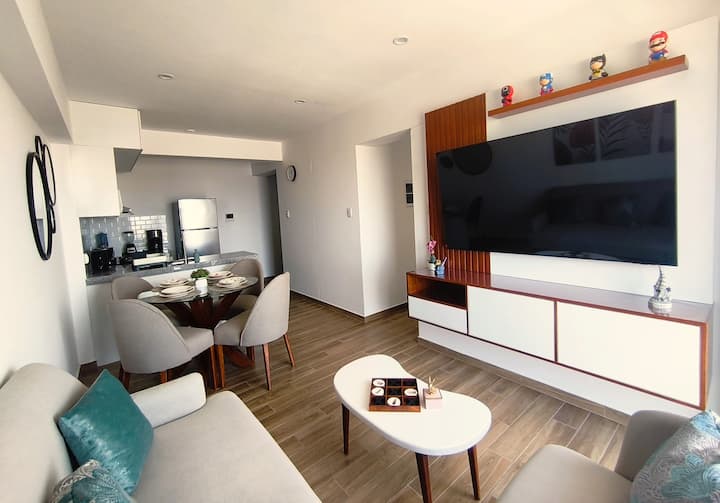 Flat Moderno Con Vista Panorámica - Trujillo, Peru