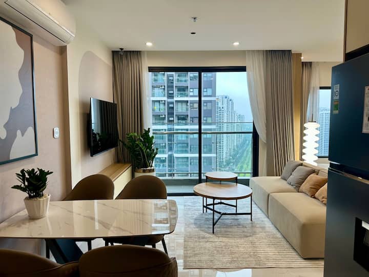 2 Br Luxury Vinhomes Grand Park - Vietnam