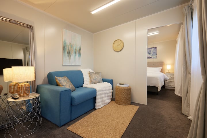 By River Reserve • Bikes Included • Close To Town - Marlborough District