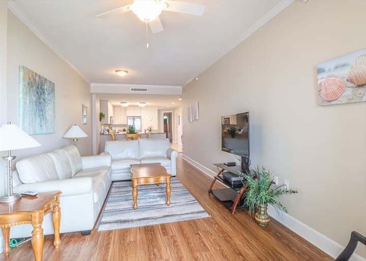 Sea Breeze -Beachside Gulf Views - Biloxi, MS