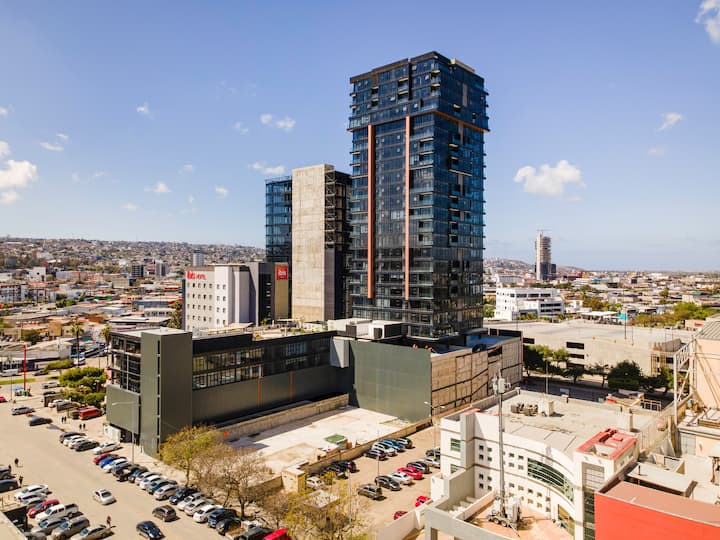 Estudio Con Terraza, Gym Y Excelente Ubicación A - Tijuana