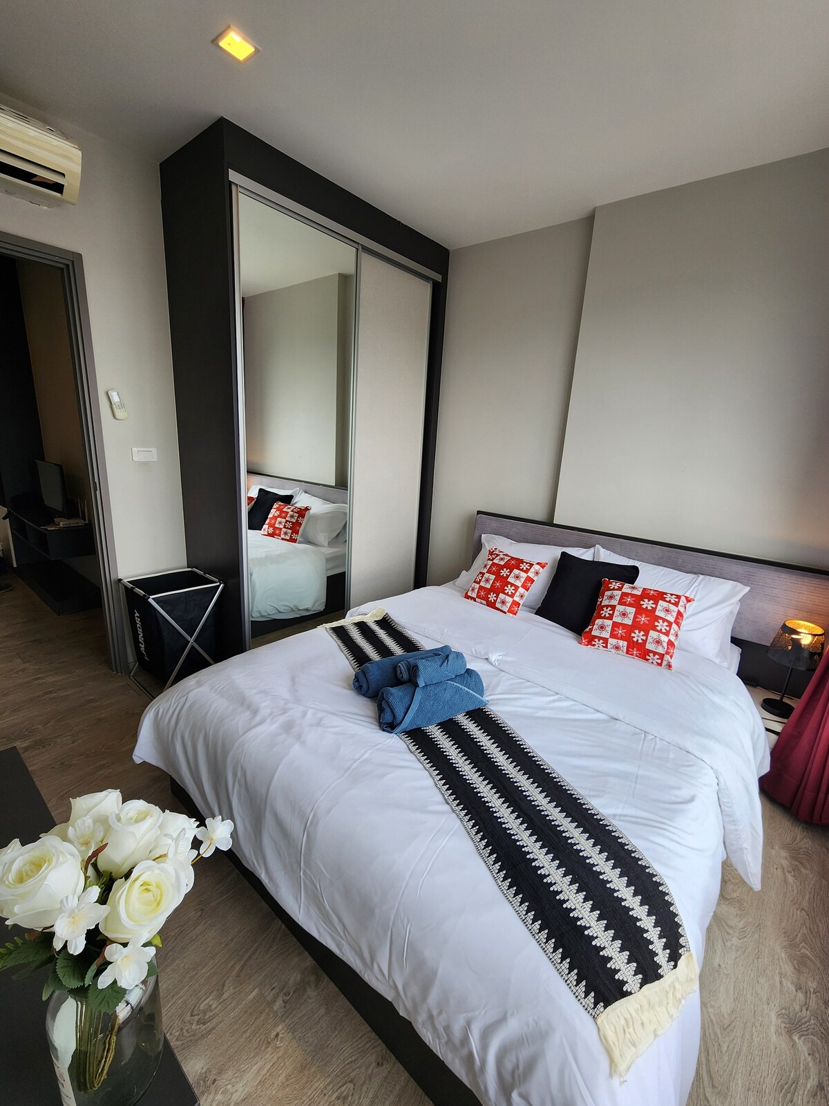 The Base Pattaya in Central Pattaya - Airbnb