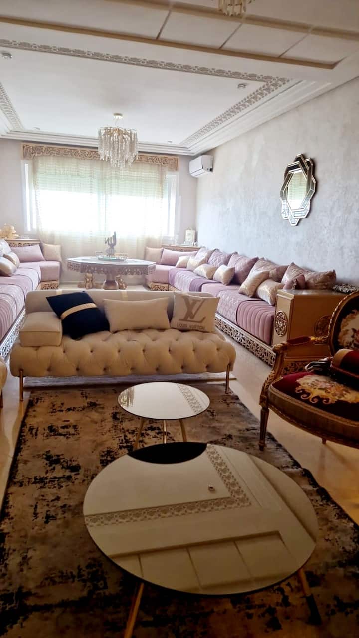 Premium Luxury Condo In Downtown - Meknès