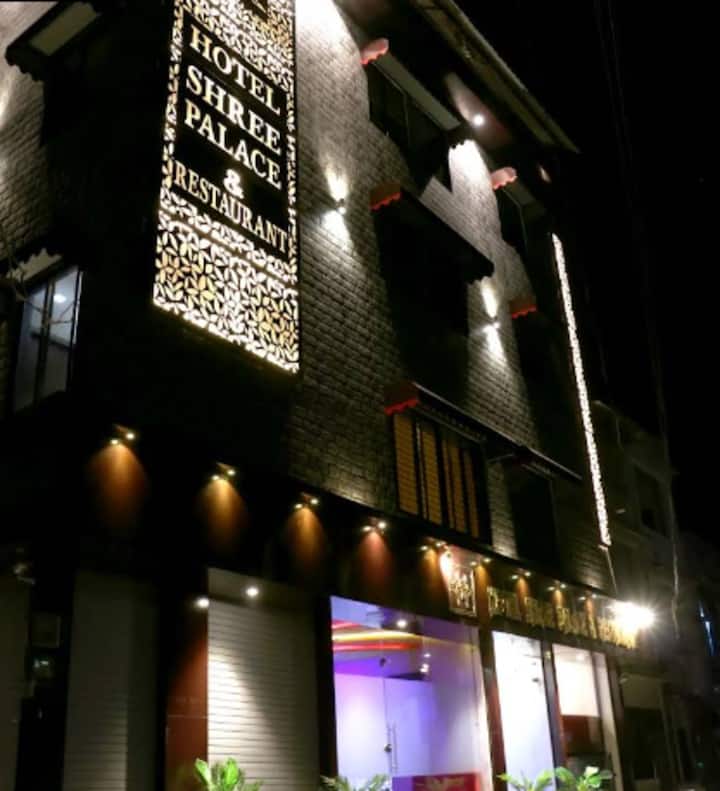Hotel Shree Palace & Restaurant Luxury Ac Room - Ratlam