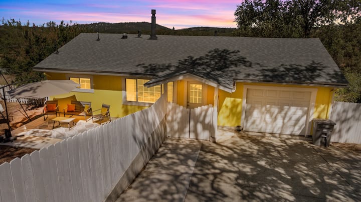 Charming Auburn Country Escape Near Wineries &Golf - Lake of the Pines, CA